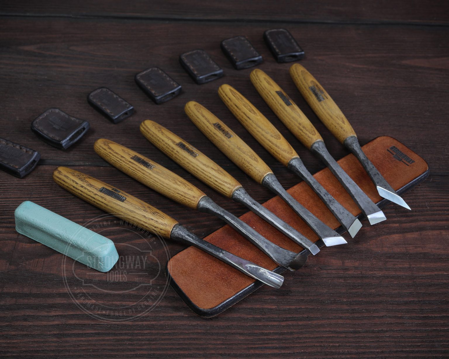 Set carving knives with bag