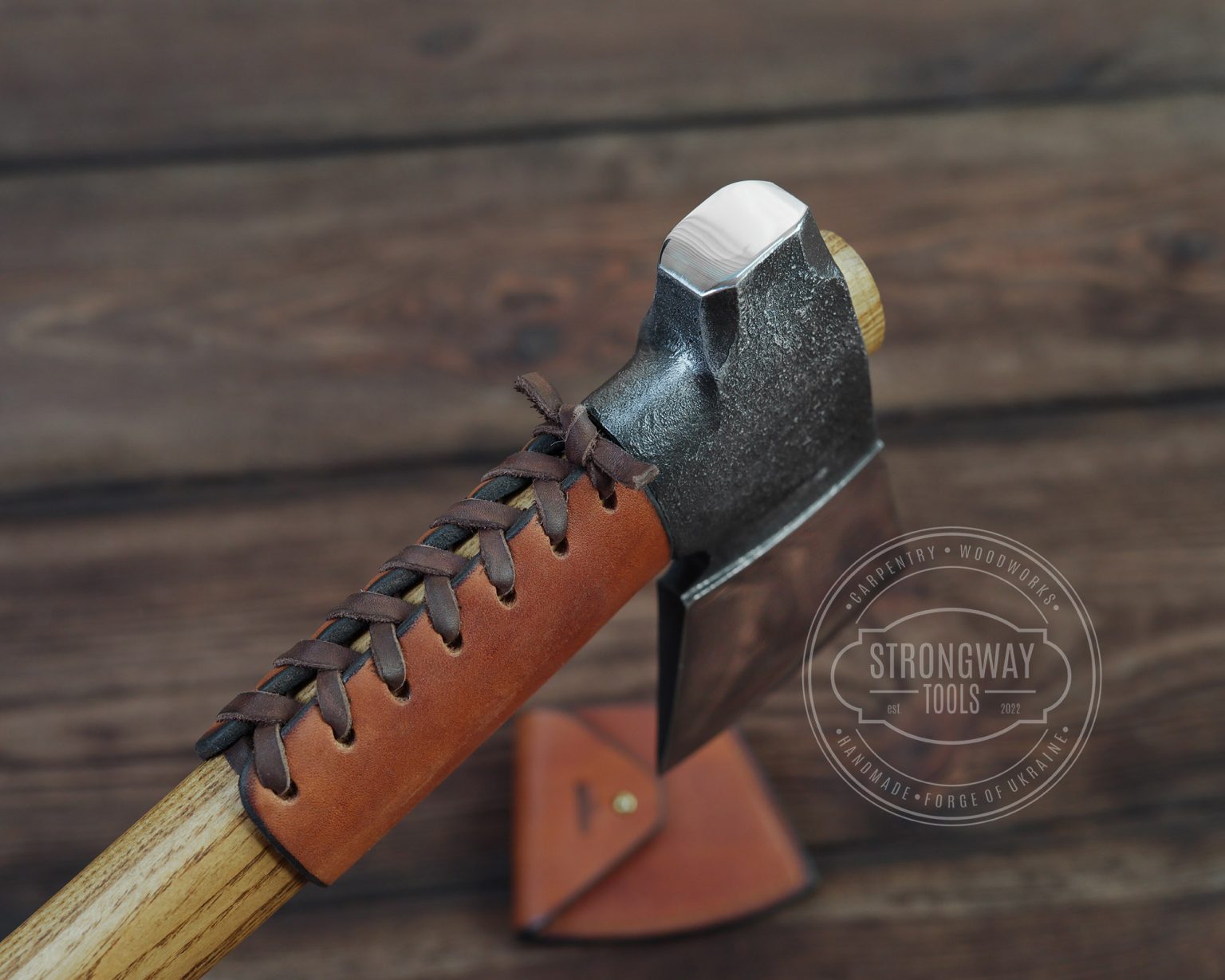 Bushcraft axe 10