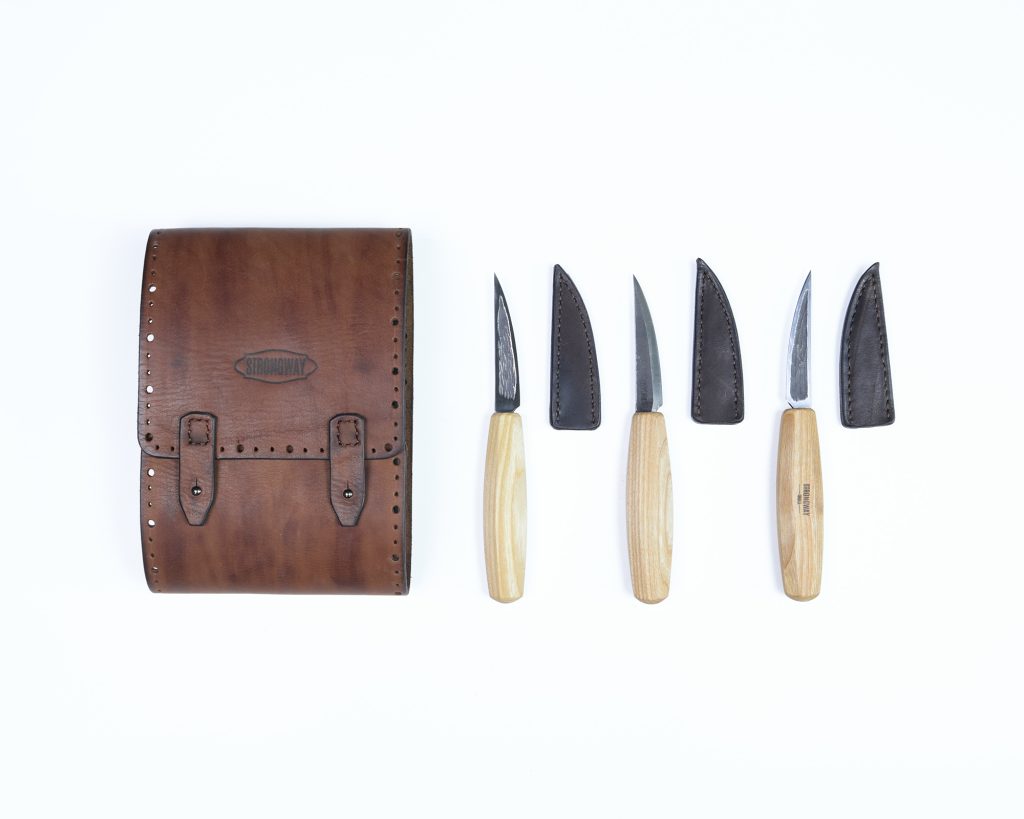 Set of three knives