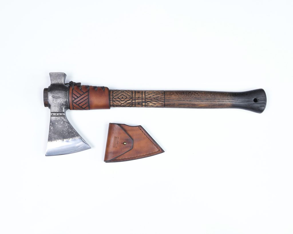 Small Tomahawk AXE 2