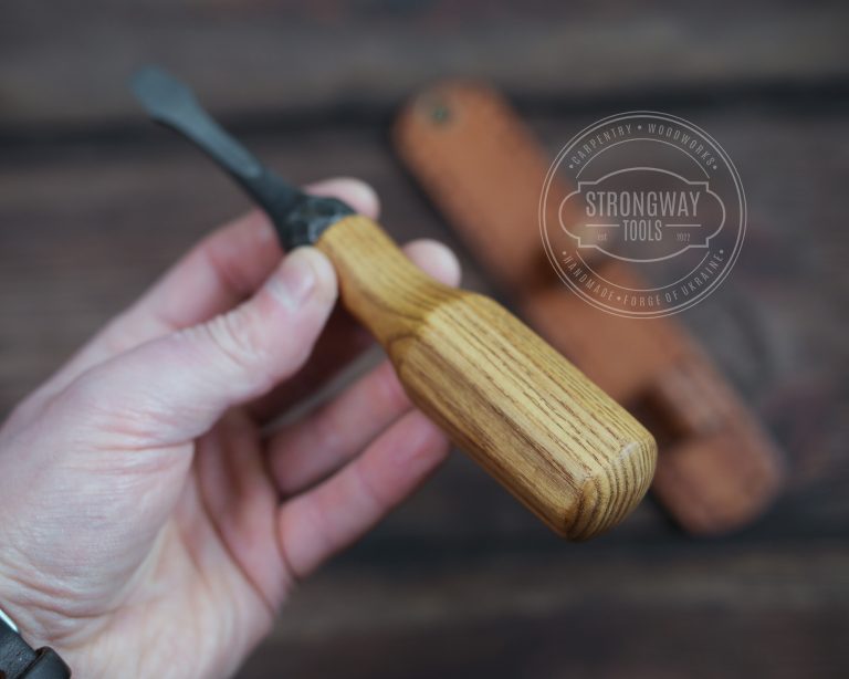 Screwdriver with octagonal handle (shorter)