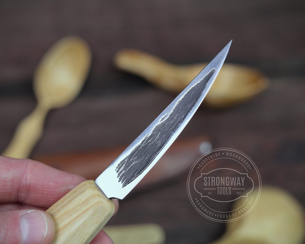 Carving Knife (for right-handers)
