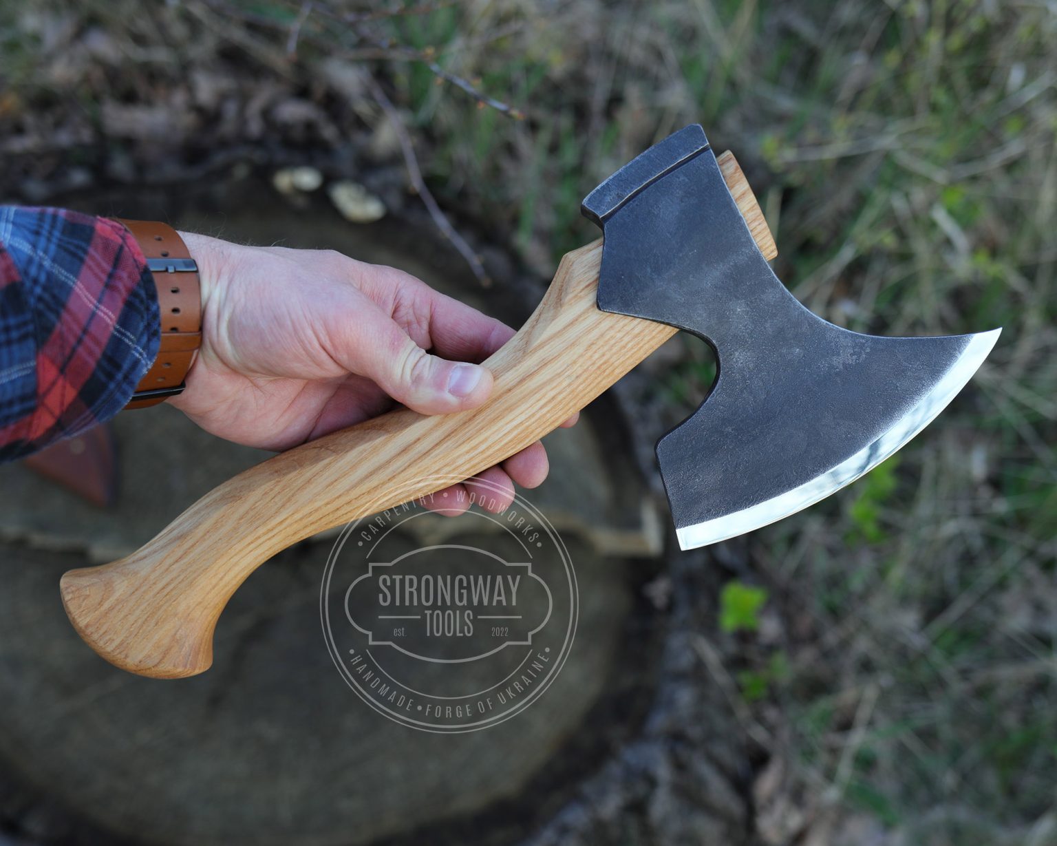 Carving Axe with long tip