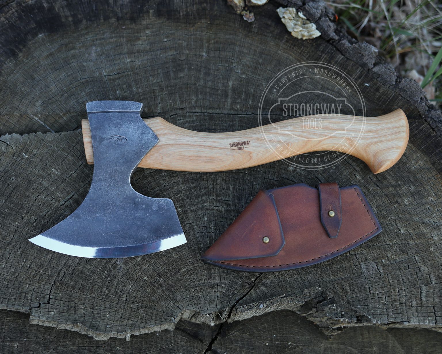 Carving Axe with long tip