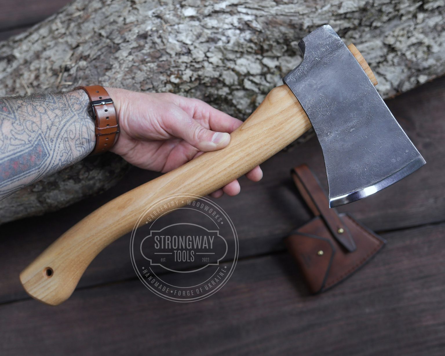 Medium Forged axe with hammer