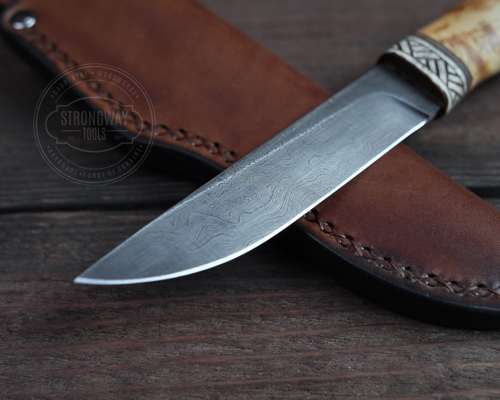 Damascus knife