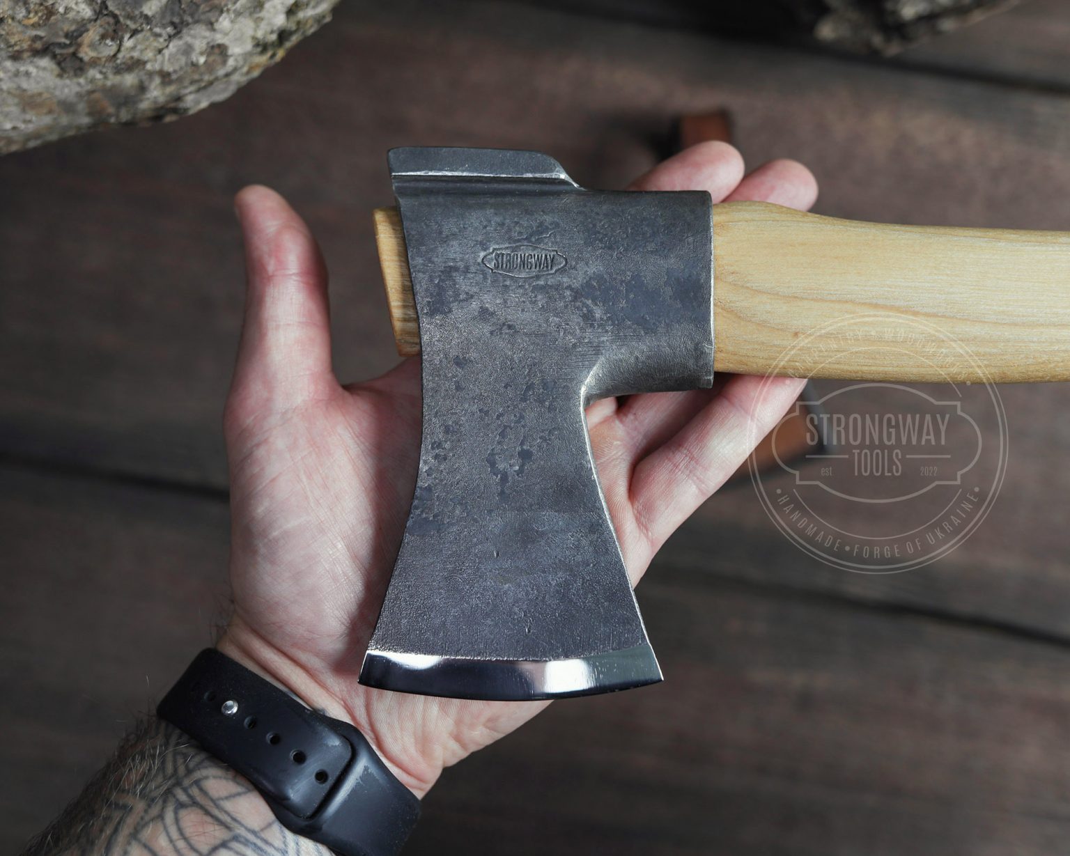 Medium Finnish axe